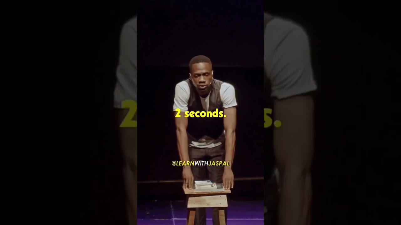 This guy Can read a book 📖 in 2 seconds 😱