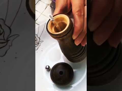 Manual Spice Salt Pepper Mill Wooden Material Grinder #youtubeshorts #usa #pakistan #tiktok #grinder