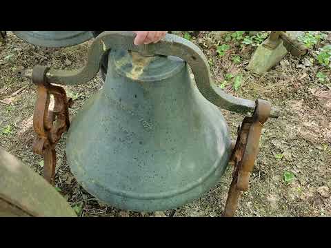 Leb Mfg Co Bell, 1876 Centennial Bell, cast iron church or school bell