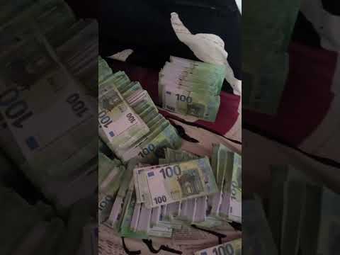 💶€600K Euro Cash Money #cash #million #money #eur #euro #millionaire
