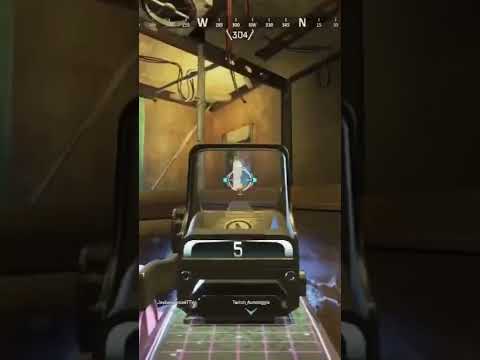 This sequence of events was crazy! #Shorts #apexlegends
