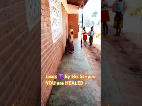 MALAWI 🇲🇼 AFRICA Young girl walks for the first time!