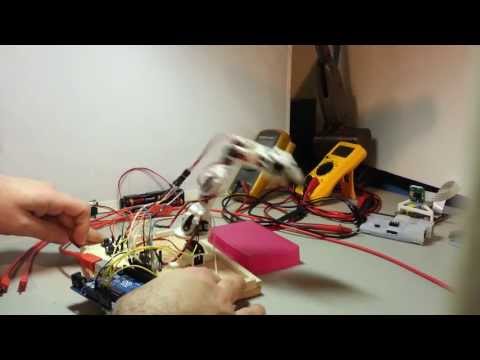 Video: Designing a trainable robotic arm | Atmel | Bits & Pieces