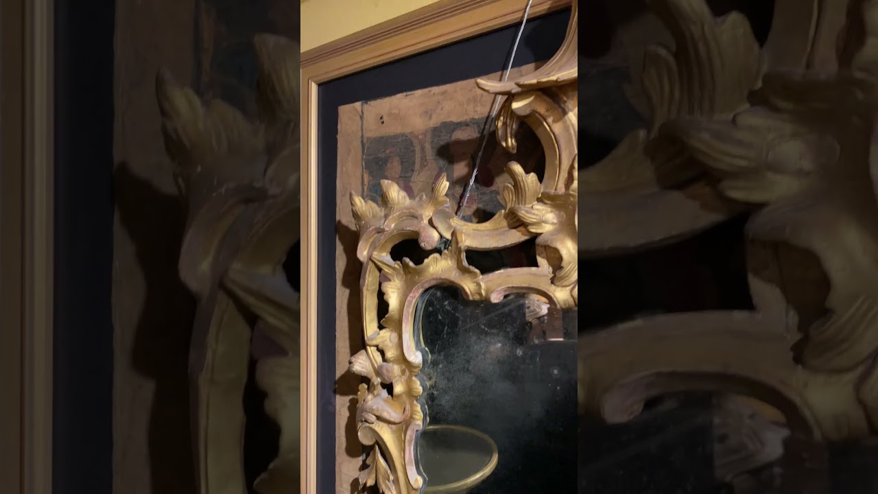 Fine 18th Century George III Carved Giltwood Mirror