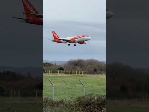 EasyJet A319 Landing At Liverpool John Lennon Airport #aviation #easyjet #lpl #airbus #airport