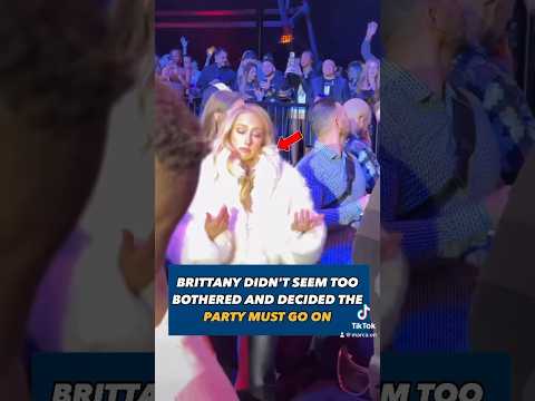 π³ Jackson Mahomes tried but security stopped him; Brittany continued the party π #nfl