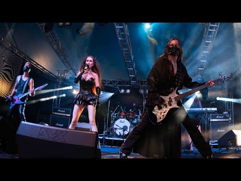 ANA live at Airlie Beach Festival of Music (Main stage)