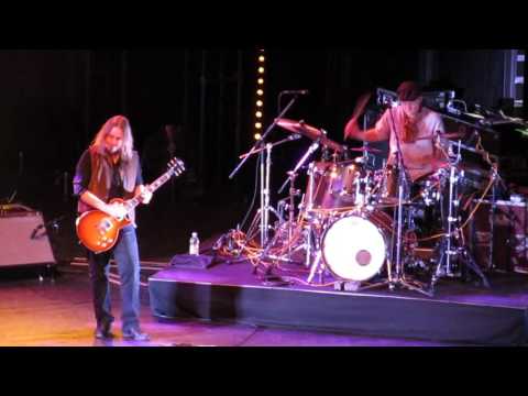 Jethro Tull - Locomotive Breath @ Aula Gong, Ostrava 30.01.2016