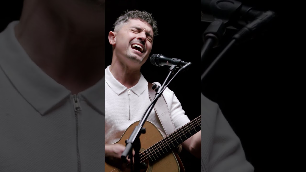 Matt | Perth Wedding Singer, DJ, and MC