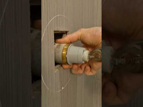 Replacing a Delta Monitor shower valve cartridge 🚿💦 #plumbing #plumber #asmr #diy