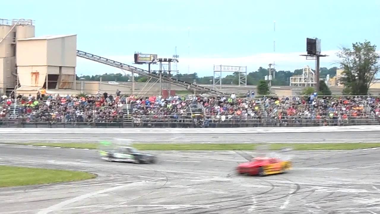 Xtreme Winged Figure 8 5/28/16 Sportsdrome Speedway, Clarksville, IN