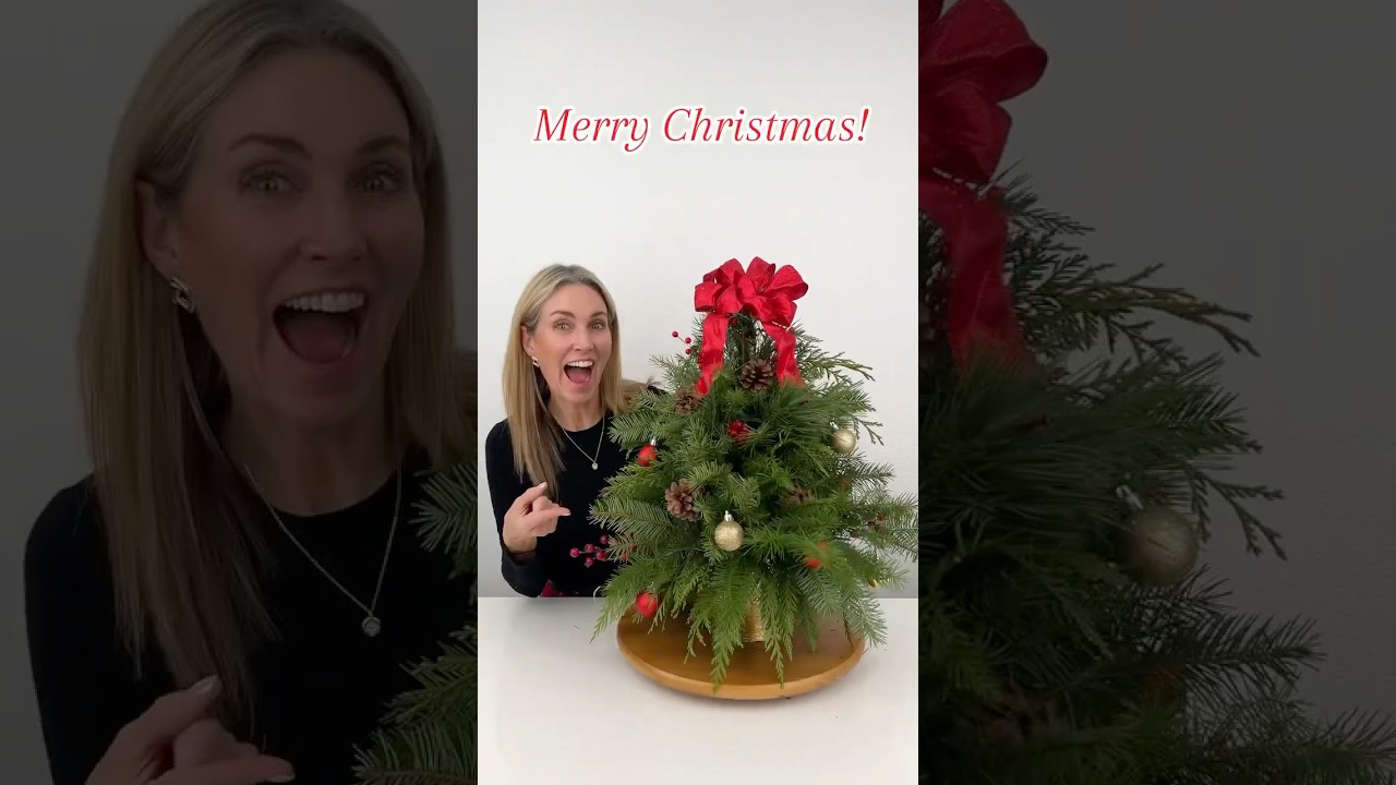 DIY Your Own Christmas Tree Table Centerpiece | DIY Flower Tutorial 💐✨🎄