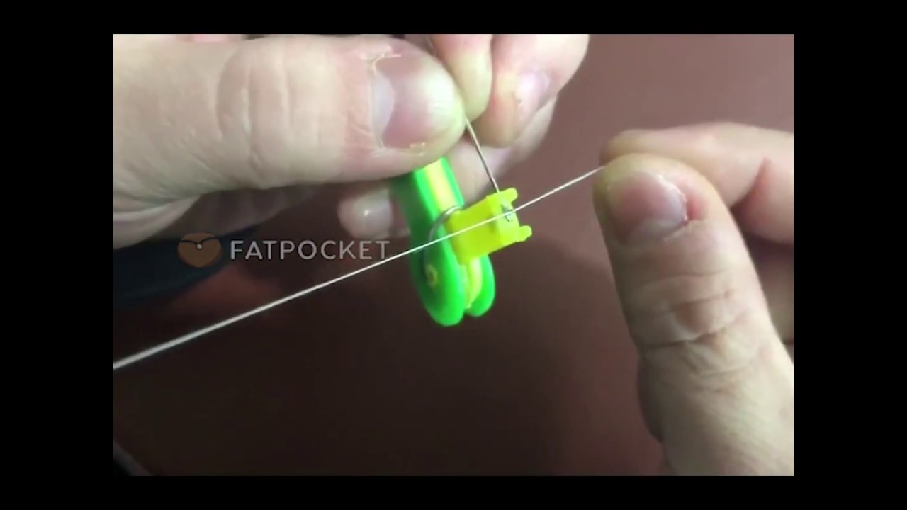 [How To] use this needle threader to do your needle threading hack