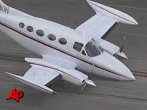 US Coast Guard Auxiliary Aircrew Makes an Emergency Landing – Nicky's World