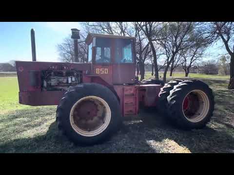 1974 Versatile 850 Tractor - Gavel Roads Online Auctions