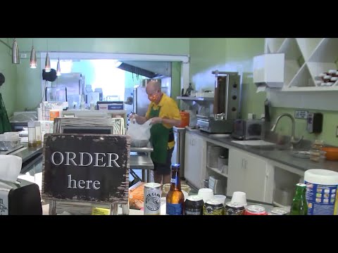 Memphis Restaurant Paying Employees to Stay Home for Safety