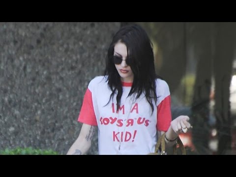 EXCLUSIVE: Frances Bean Cobain Spotted With Wedding Ring for First Time