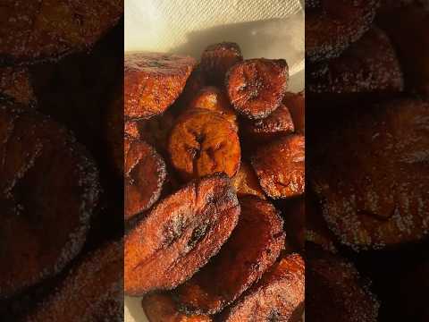How to fry plantains! #shorts #plantains #cooking