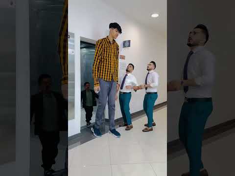 A created new funnyπvideo with world tallest man and Chota Don#Abdul_Ghafoor#Muhammad_Shakoor