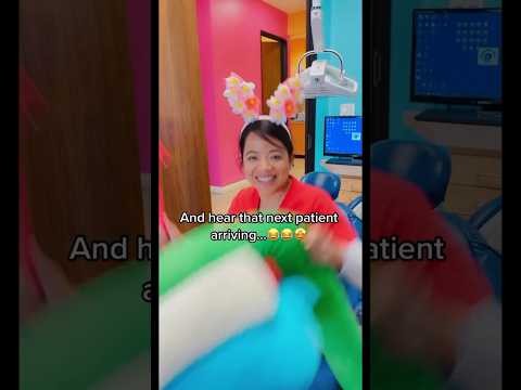Pediatric Dentists have always lots of energy to see their little patients! #shorts #dentist