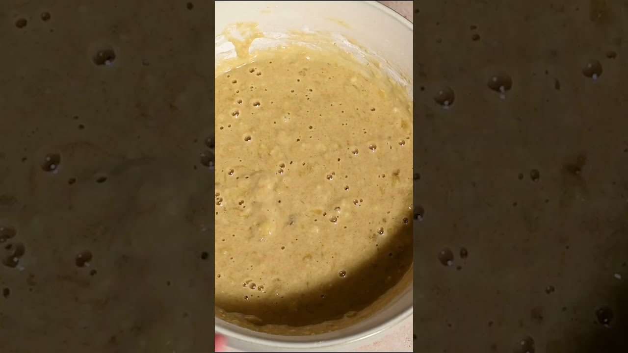 4 Ingredient Banana Bread (EASY & DELICIOUS!)