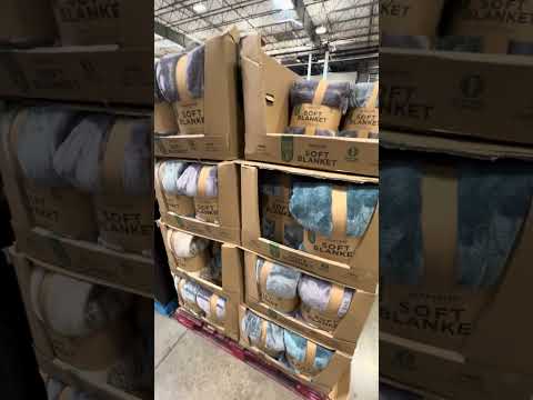 COSTCO 😲♥Soft Blanket size twin $14.99 online many sizes $26.99 WE LUV THEM !!!😇