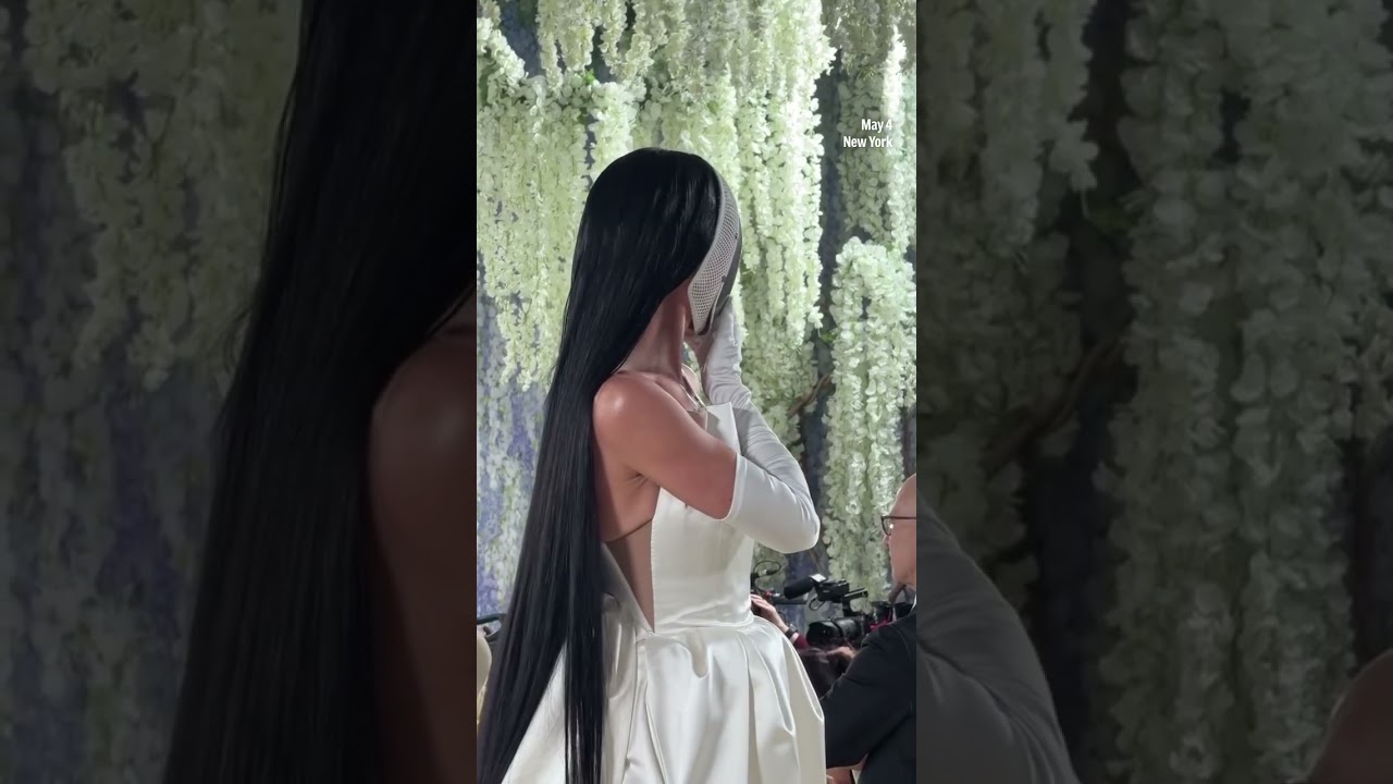 Katy Perry walks the 2026 Met Gala carpet