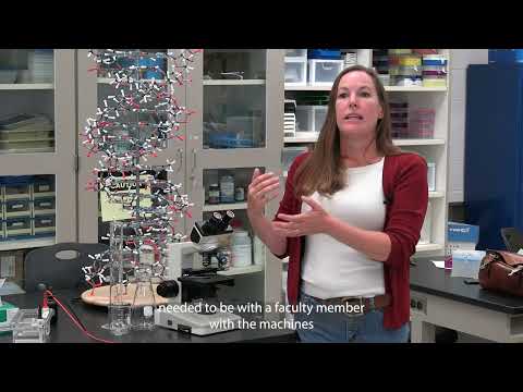 Chelsea Ward - Biology - "Tell me about the GIS master's degree program"