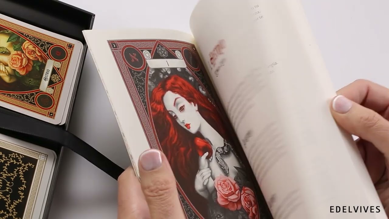El tarot de las brujas, de Benjamin Lacombe