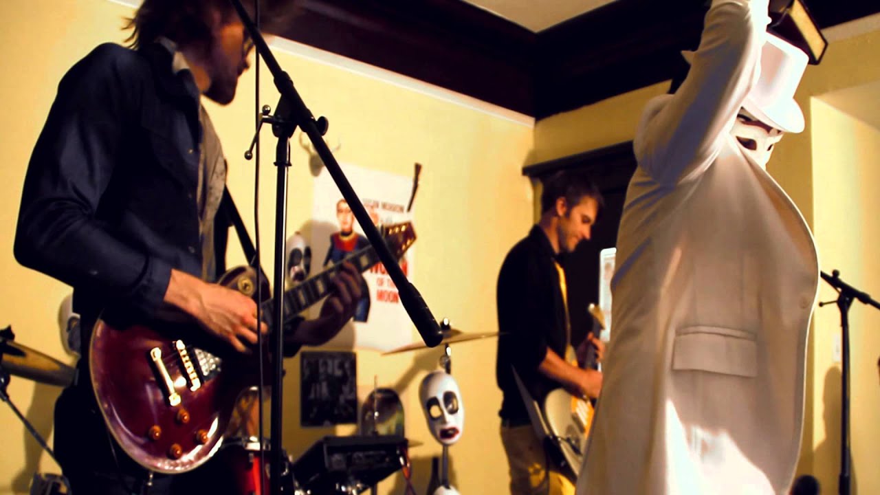 The Rever3nd B  M**R F**R Jones  - An Electric Iguana Session
