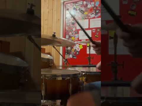 #drums #batterista #drummer #grooveoftheday #drumming #creativdrums #groove @FACUSDRUMINNOVATIONS