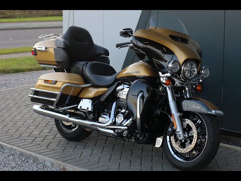 2017 HARLEY-DAVIDSON FLHTK ELECTRA GLIDE ULTRA LIMITED | GOLD & BLACK @WCHD, Glasgow, Scotland