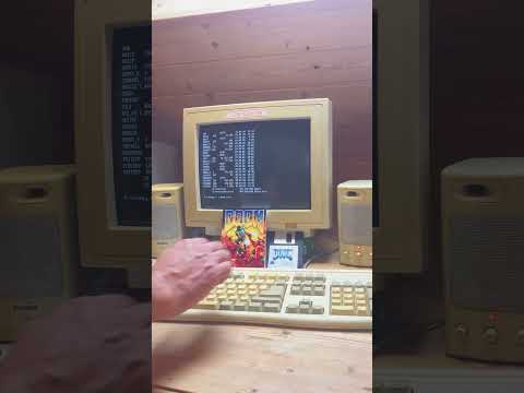 Time Travel to 1993: Installing DOOM on My PC! #shorts #90s #retro #retrocomputing
