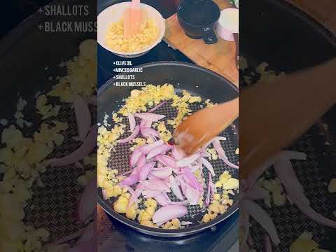 BLACK MUSSELS W/ WHITE CREAM SAUCE RECIPE