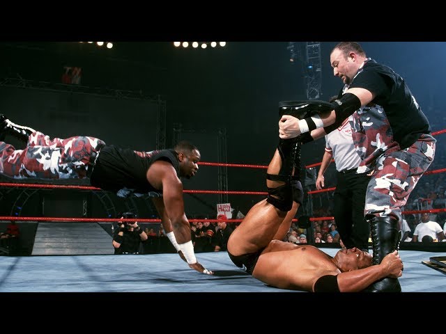5 WWE Superstars who defended Championships in Handicap matches
