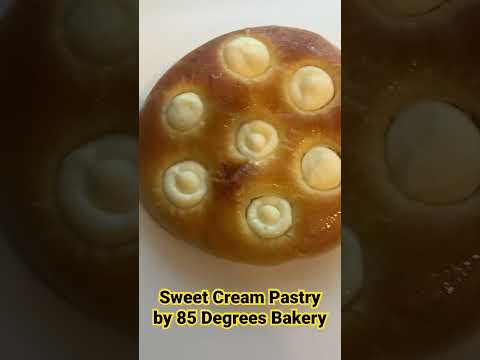📍85 Degrees Bakery Lynnwood WA • Sweet Cream Pastry • Explore Seattle Vlog YouTube #Shorts