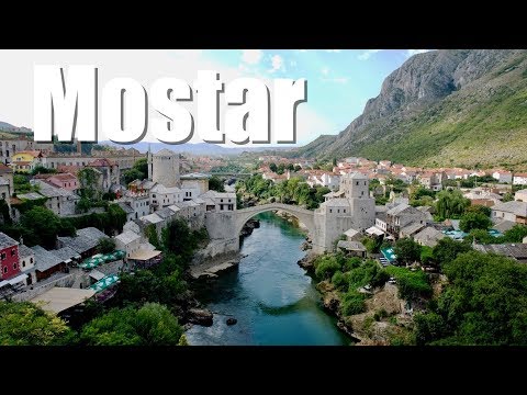 Mostar bridge destruction. Puente de Móstar destruido. Bosnia ...
