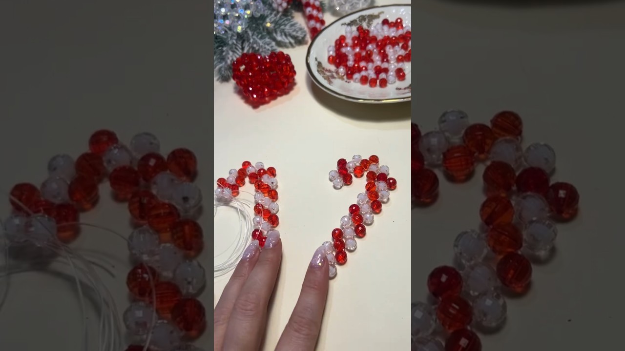 Christmas ornament: Candy Canes #diy#beads#handmade #pearls #handmadejewelry #howtomak   #pearl