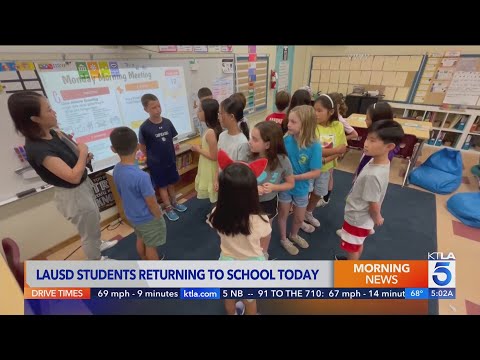 LAUSD students returning to school