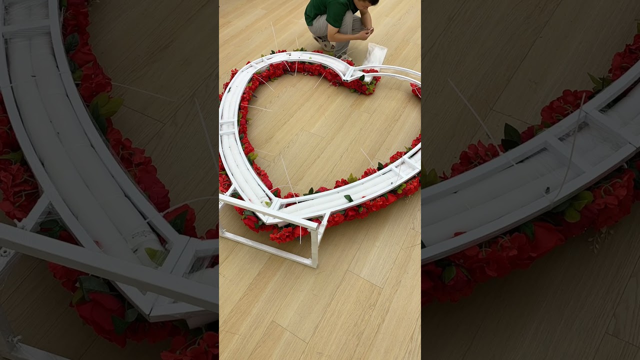 Metal Heart-Shaped Shelf With Rose Flower Row Arrangement #weddingstyle #flower #decor #diywedding