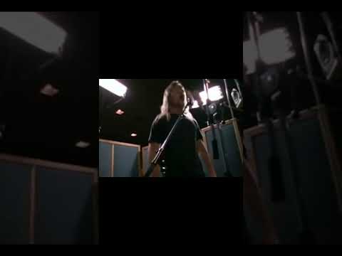 Metallica Recording Enter Sandman In Studio