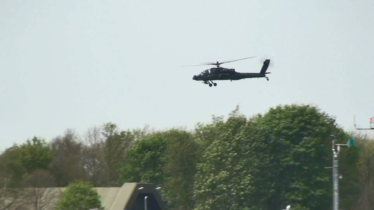 Apache demo team, aerobatic.