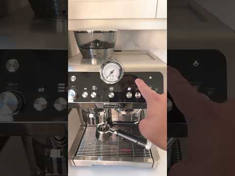 Clean Coffee Head Delonghi La Specialista Expresso Machine - watch this if you’re struggling to