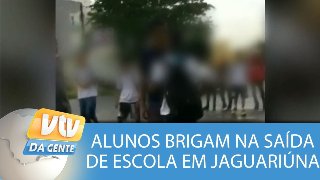 Alunos brigam na saída de escola em Jaguariúna