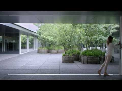 Sky Frame Centre Opening