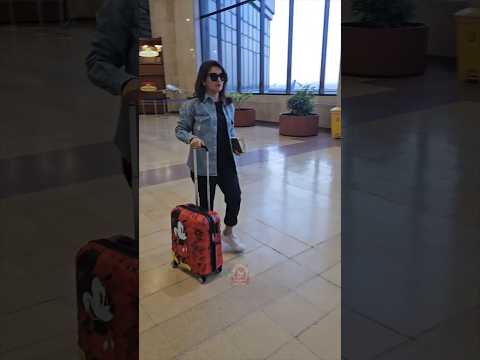 Hiba Bukhari and Sheheryar Munawar spotted together at Karachi Airport | Lollywood WorlD | Pak Celeb