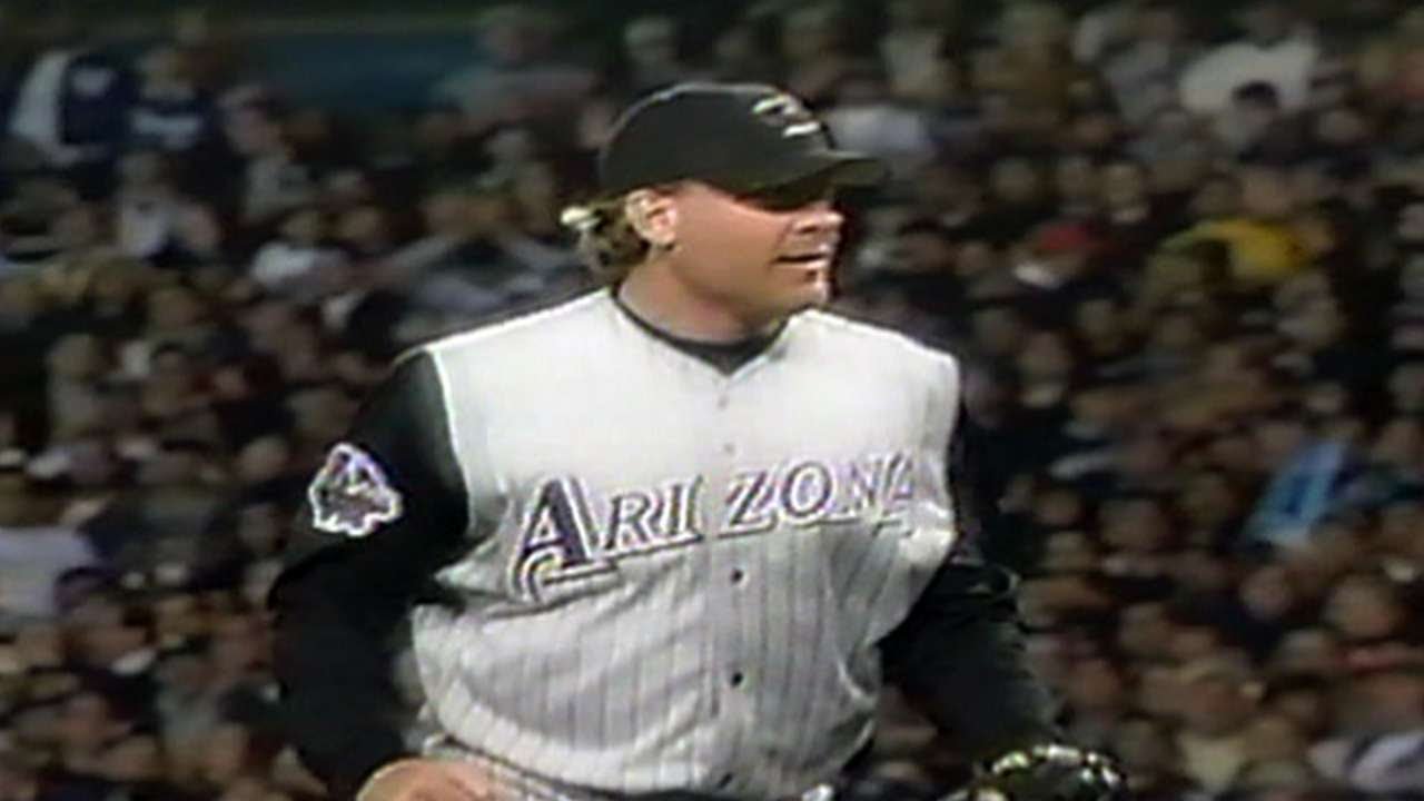 WS2001 Gm4: Schilling comes up clutch on short rest