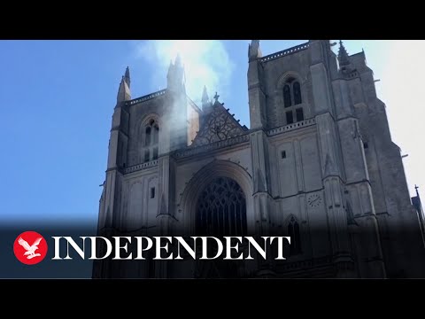 Fire breaks out at 15th-century Nantes Cathedral in France