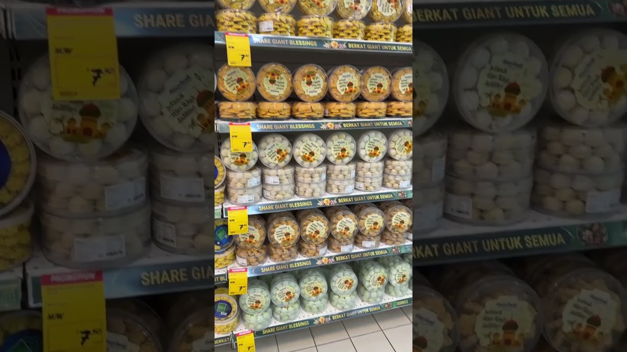 Hari Raya cookies at Giant Tampines #hariraya #cookies #giant #supermarket #singapore #festival