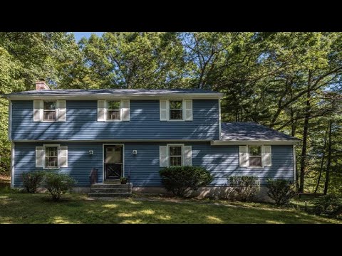 29 Byron Dr, Granby, CT Presented by Stephen Simard.